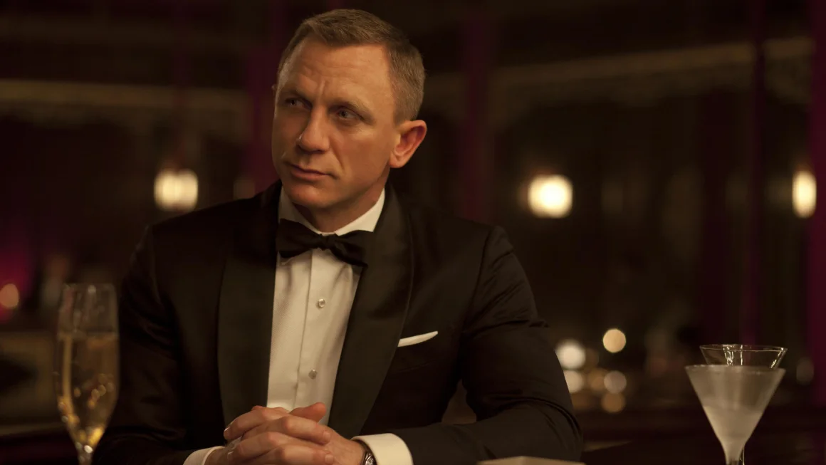 Daniel Craig Reacts to Amazon’s Takeover of the James Bond Franchise
